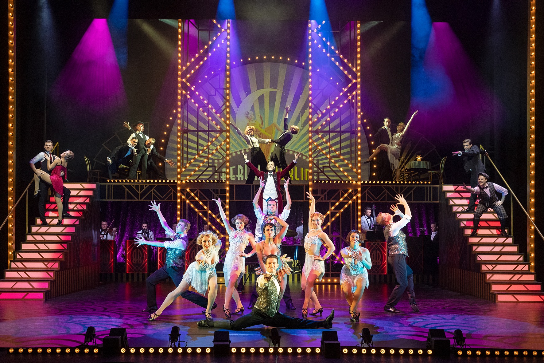 „BERLIN BERLIN“ – Die große Show der Goldenen 20er Jahre im ...